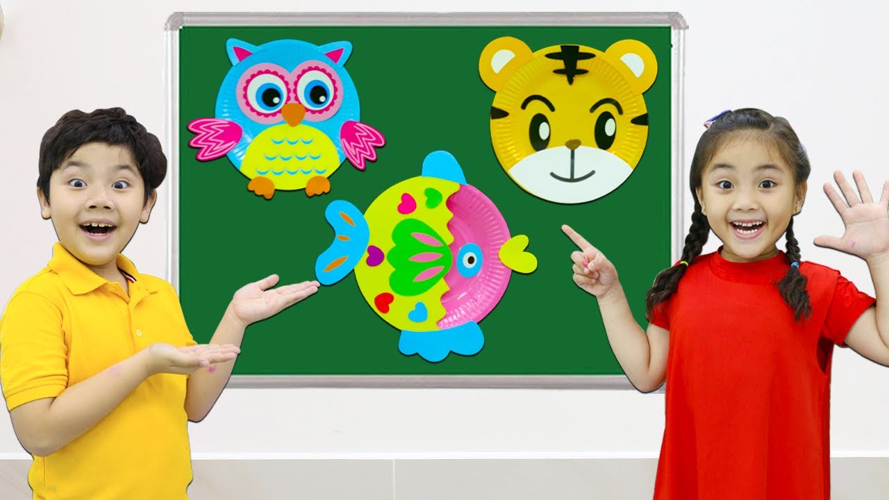 Annie and Sammy Pretend Play DIY Craft Animals with School Supplies ...