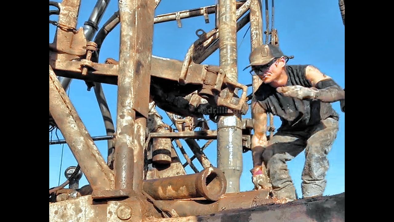 Tripping Rig Hole Drill Pipe #rig #ad #drilling #oil #tripping # ...