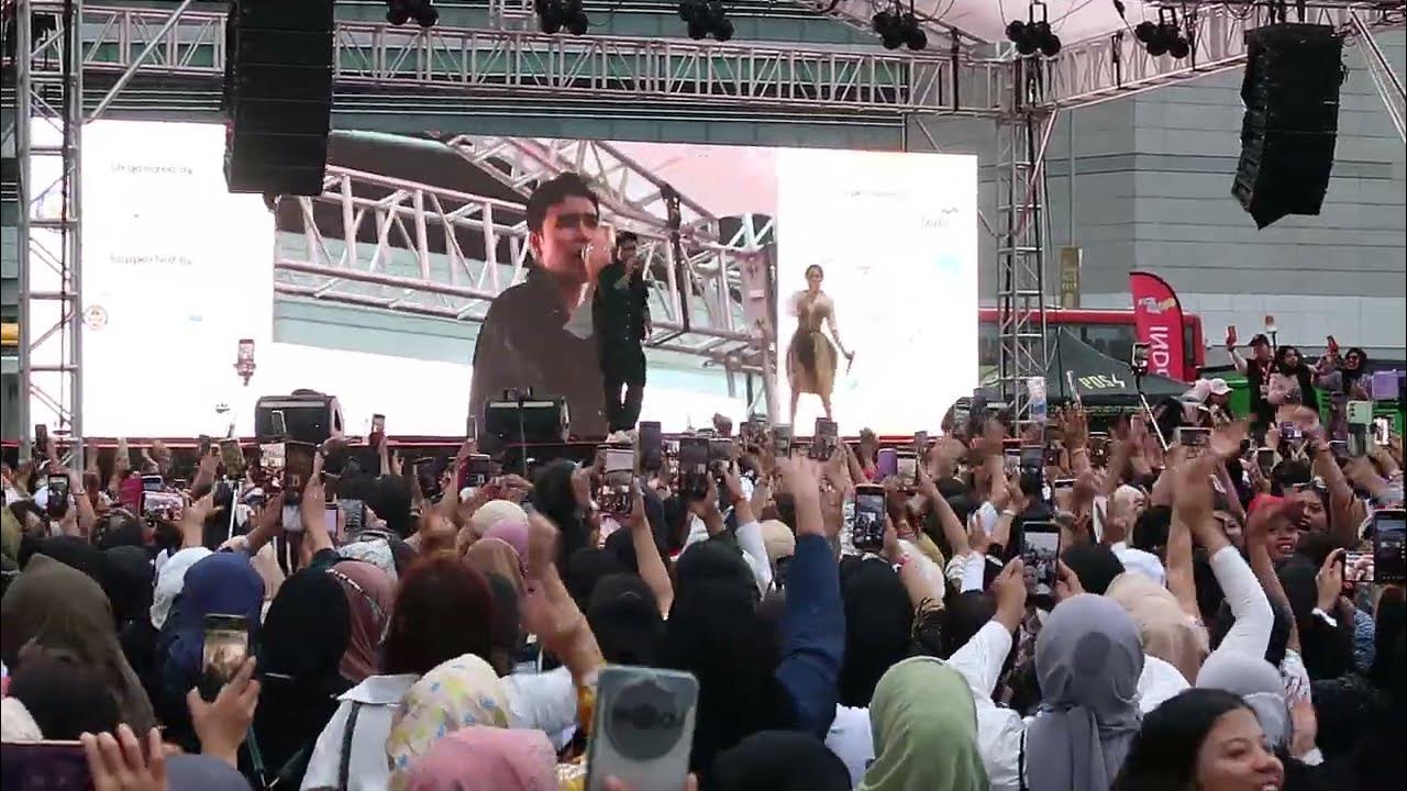 Civilized culture - Singing "Goyang Dumang" (241103 MVI 9884a) - YouTube