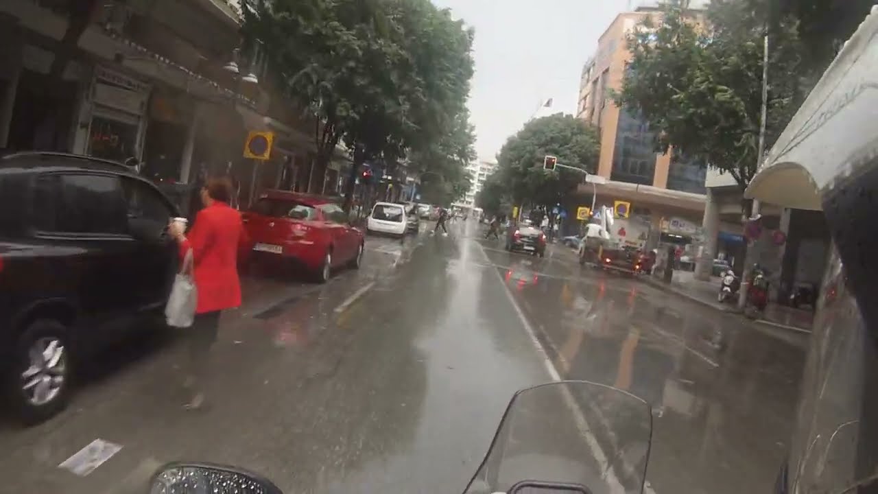 ΟΤΑΝ ΒΡΕΧΕΙ (ΟΙ ΜΠΑΤΣΟΙ ΔΕΝ ΓΡΑΦΟΥΝ) ΛΟΥΔΙΑΣ - YouTube