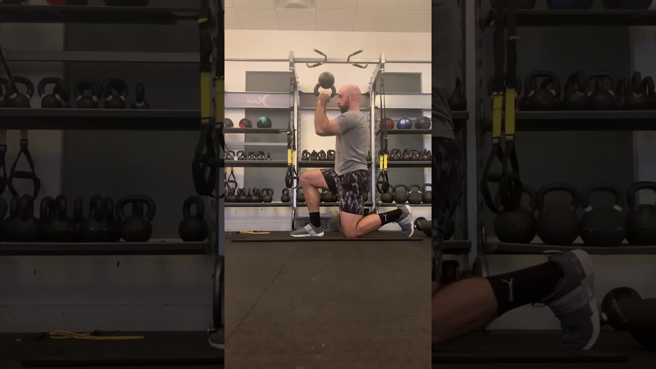 Single Leg Kneeling Stability Overhead Press - YouTube