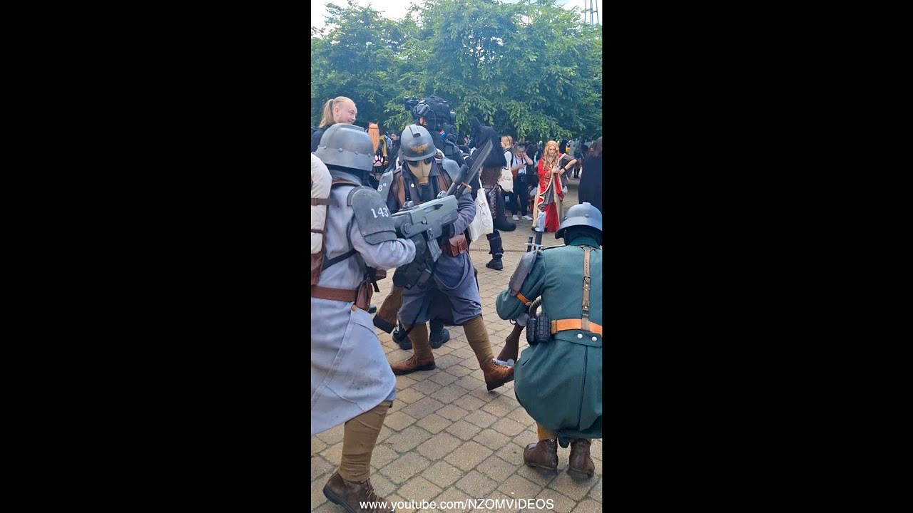 Warhammer 40k Kriegsman dance For The Emporer - YouTube