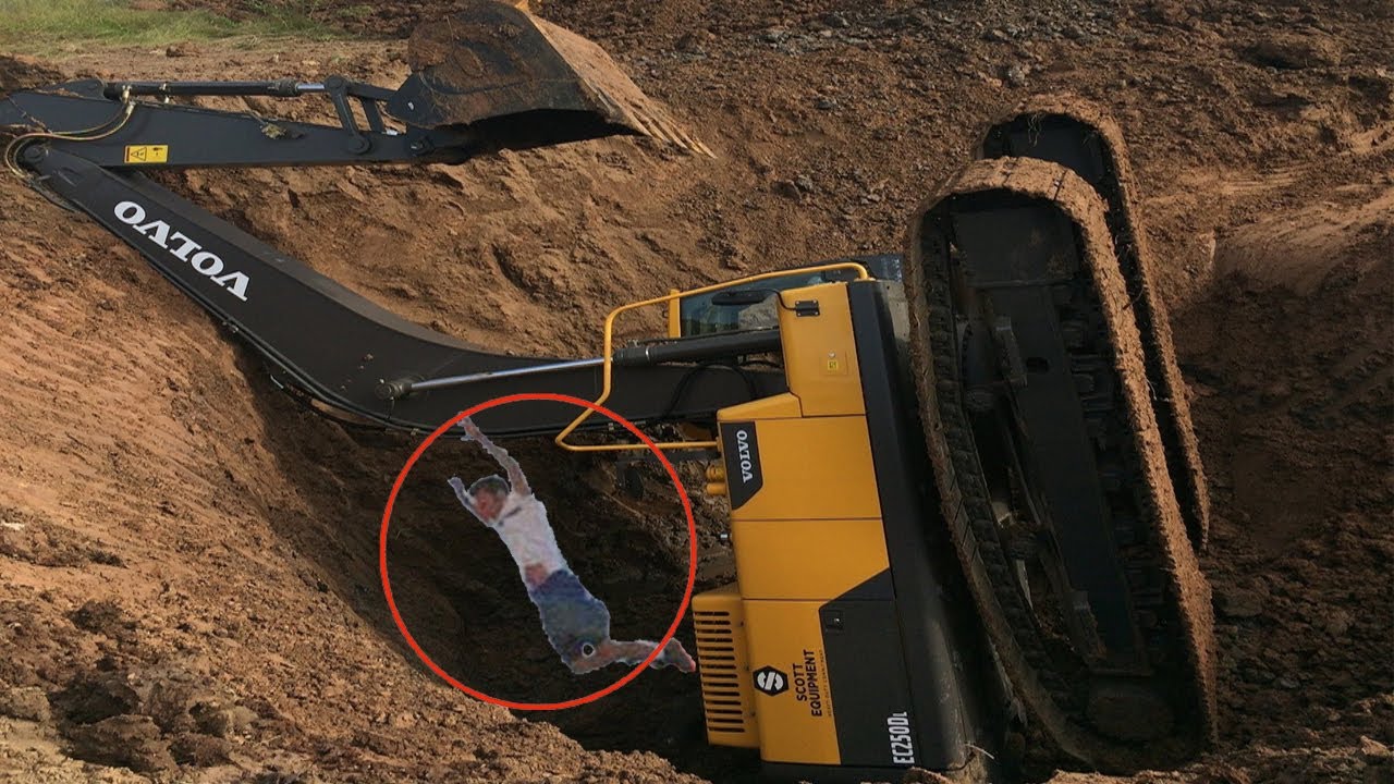 Dangerous Idiots Biggest Climbing Excavator Operator Skills, Bulldozers ...