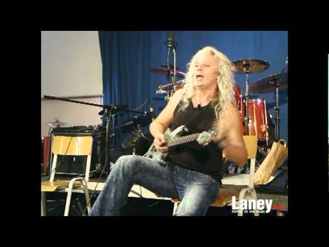 Alapi István - Gitármánia Tábor 2011. 3. rész - YouTube