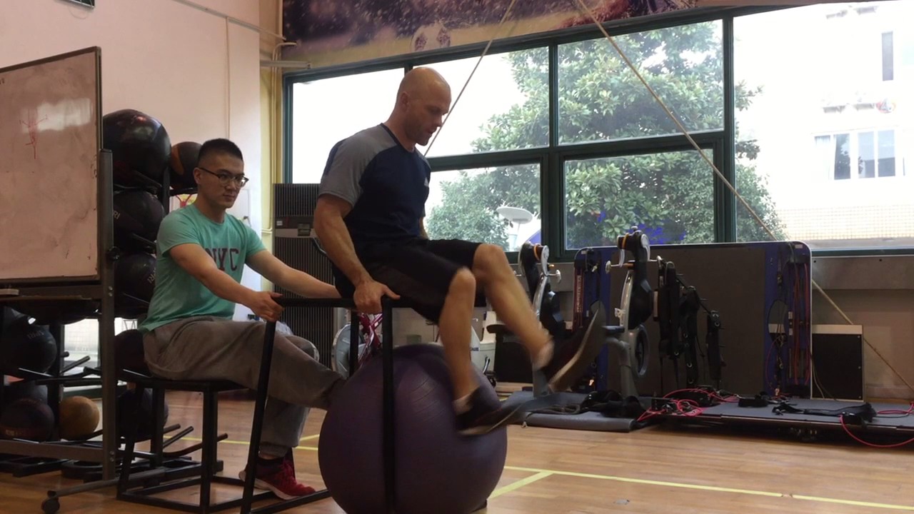 SB Seated Hamstring Kicks - YouTube