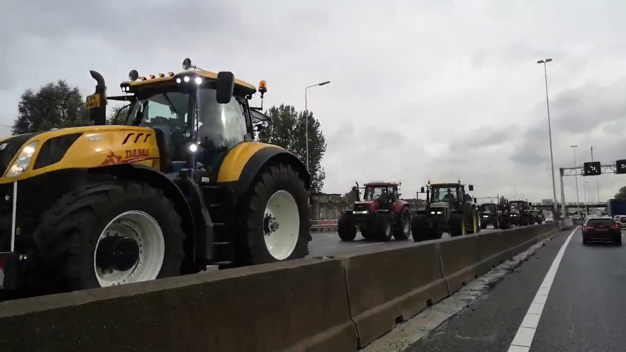 Boerenprotest oktober 2019 in Rotterdam, stikstof protest, respect voor ...