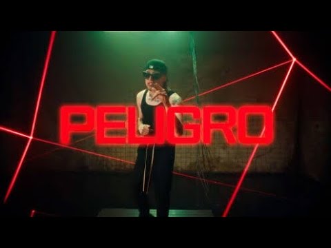 Peso Pluma - Peligro (Video Lyrics)