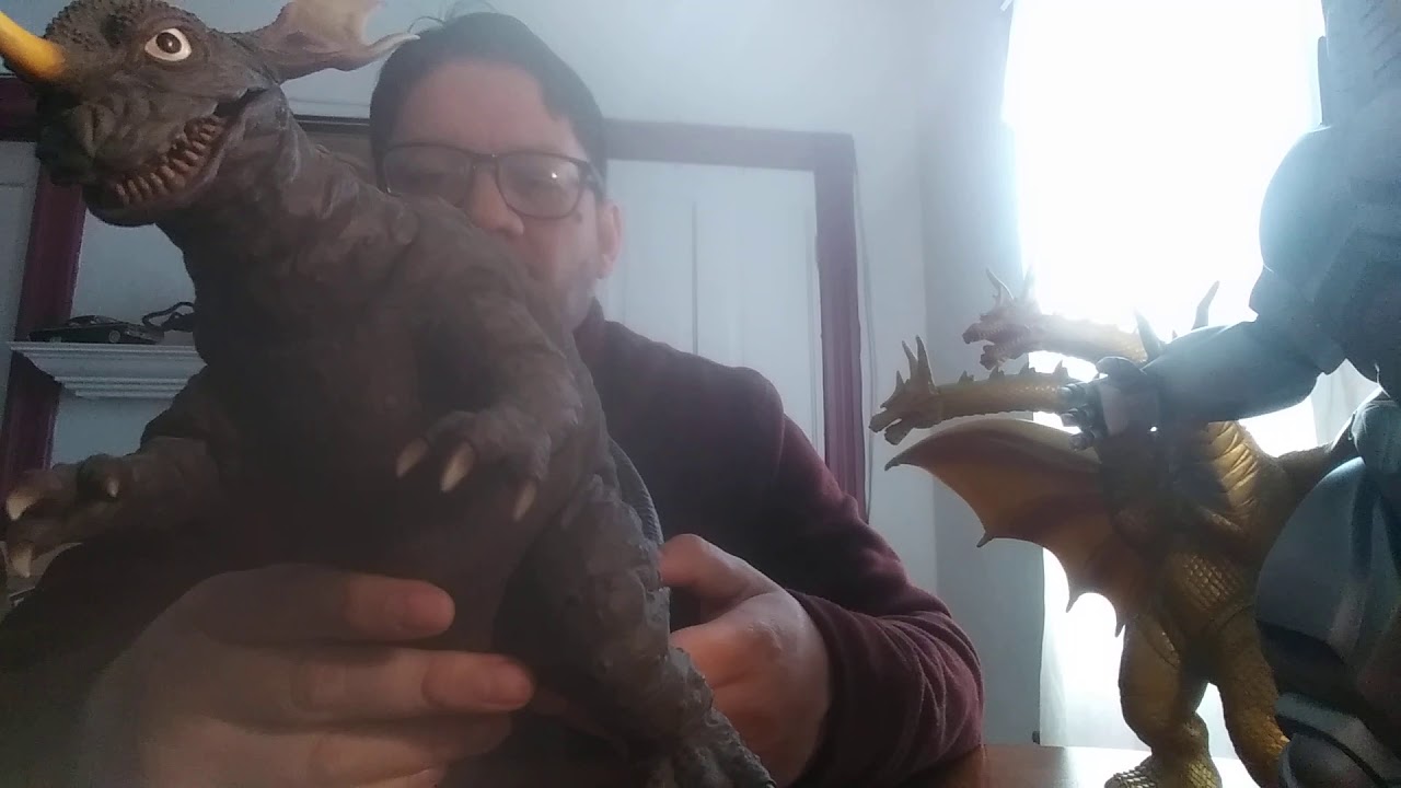 X-plus Baragon 1968 / 1965 30cm series - YouTube