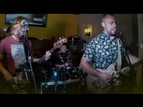 In The Morning, Razorlight Cover -Three Ring Circus - YouTube