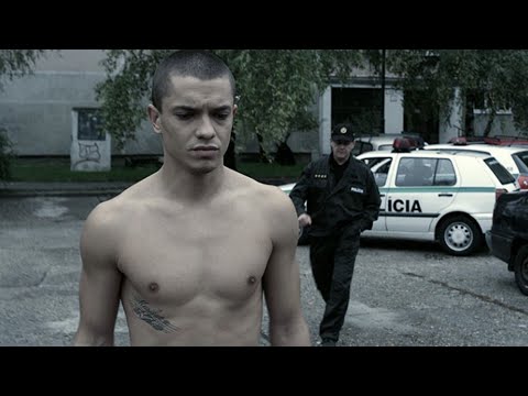 LOVE (2011) oficiální český trailer (slovensky)