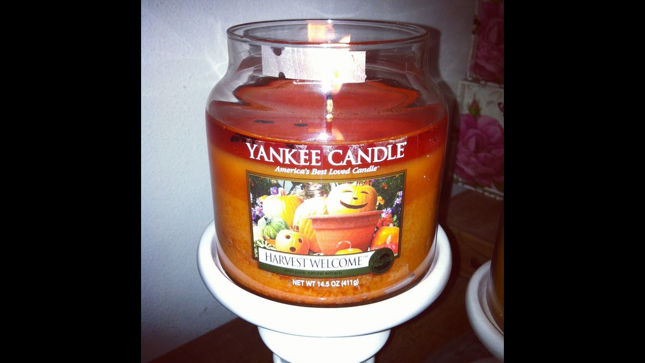 Yankee Candle Harvest Welcome Review - YouTube