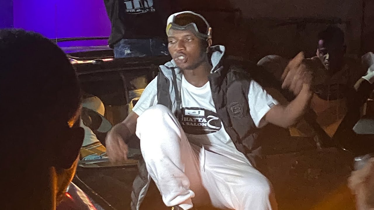 Nikoff_-_Hatta _ka_salon__Clip_officiel_ - YouTube