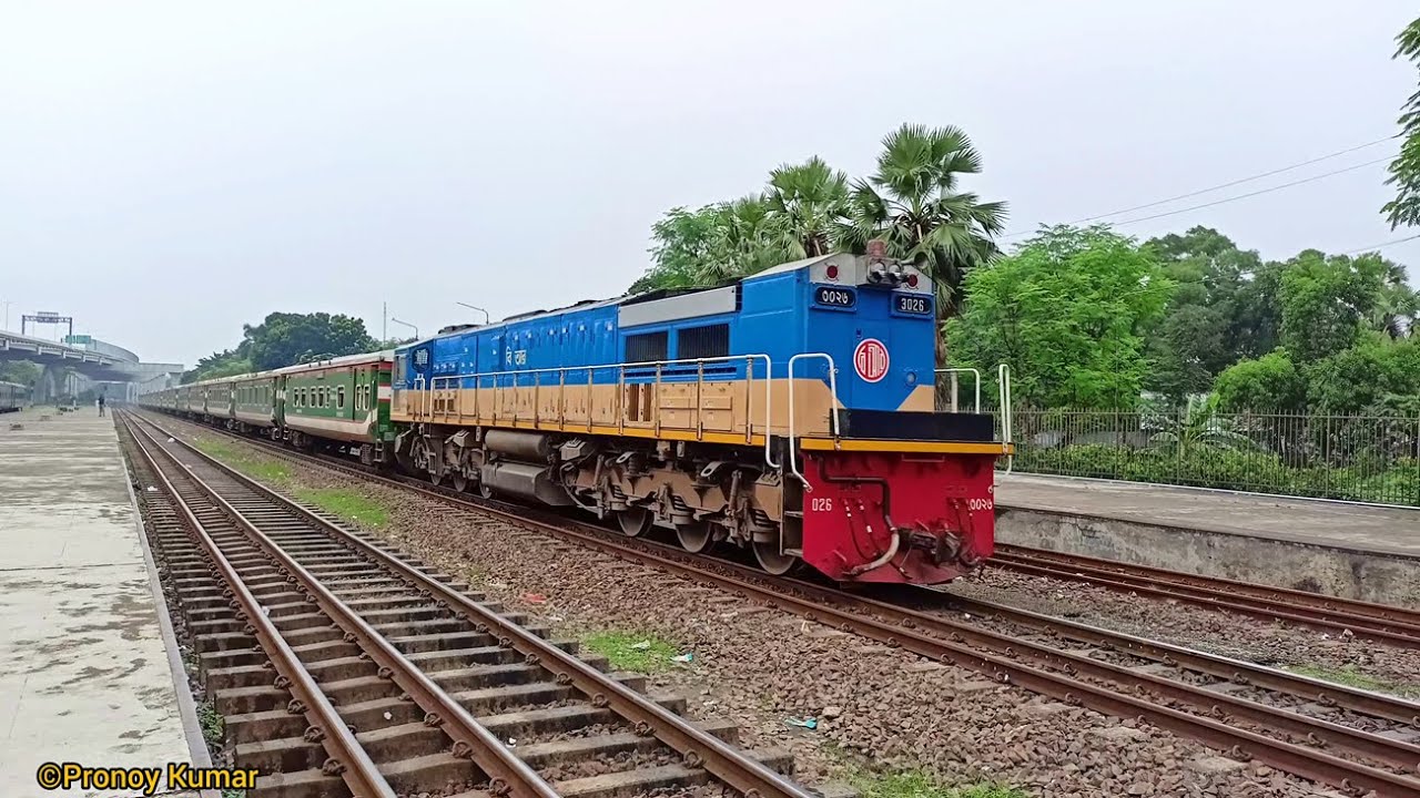 Rangpur Express with GT42ACL 3026 || Rangpur bound Rangpur Express ...