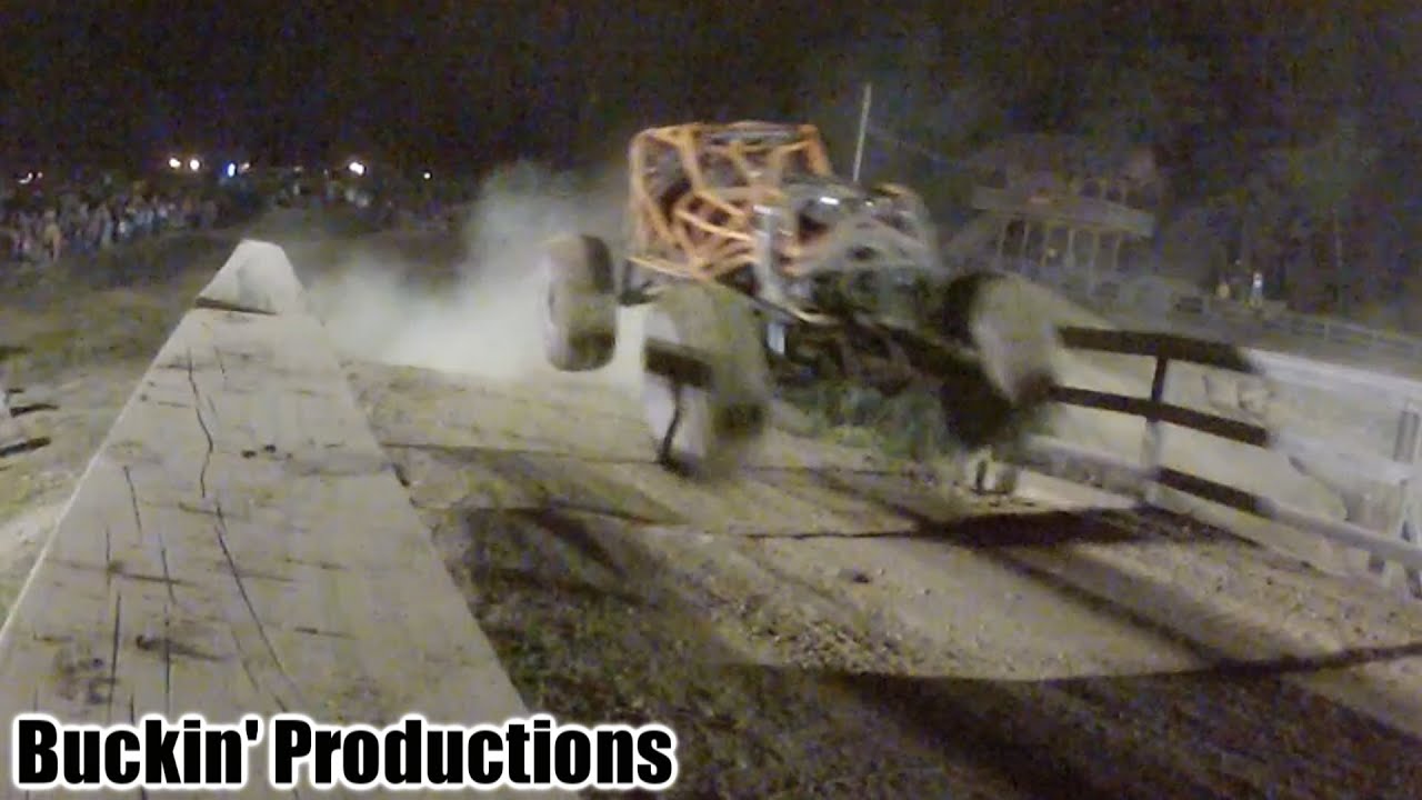 Mark Mathis Wins Full Throttle Race @ Trails End - YouTube