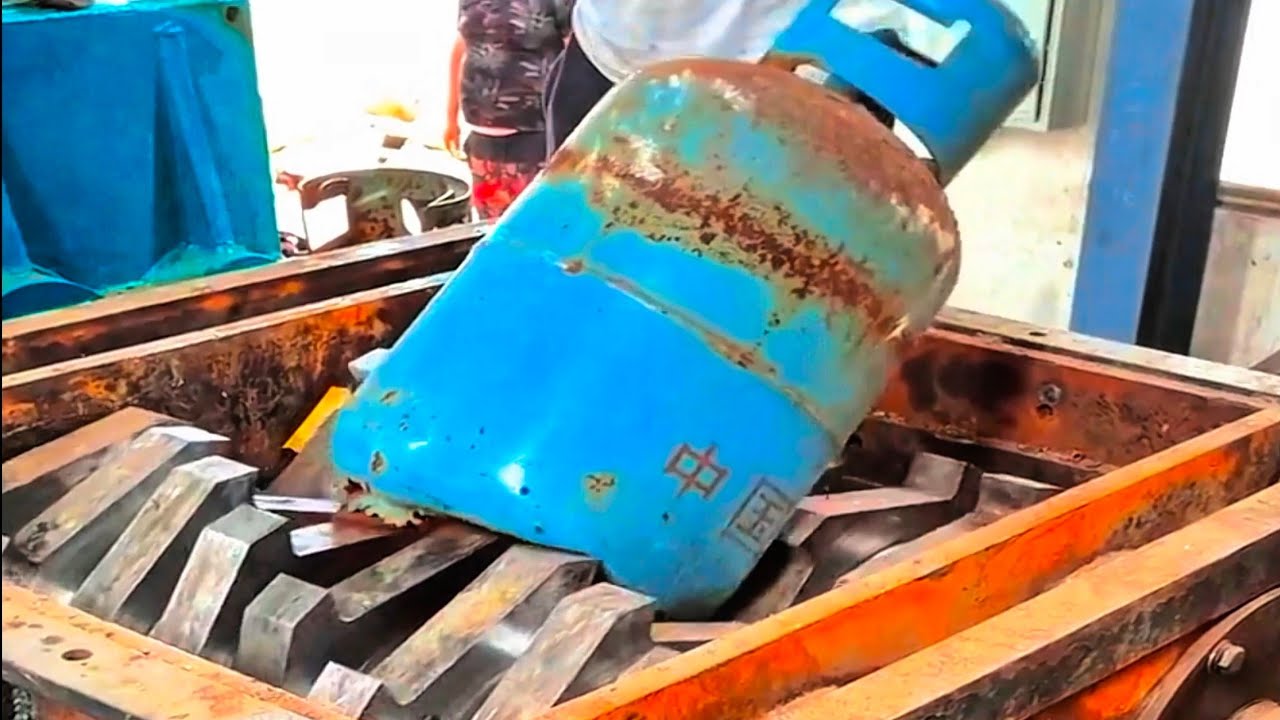 Shredder! shredding Gas Cylinder and Strong metal made - YouTube
