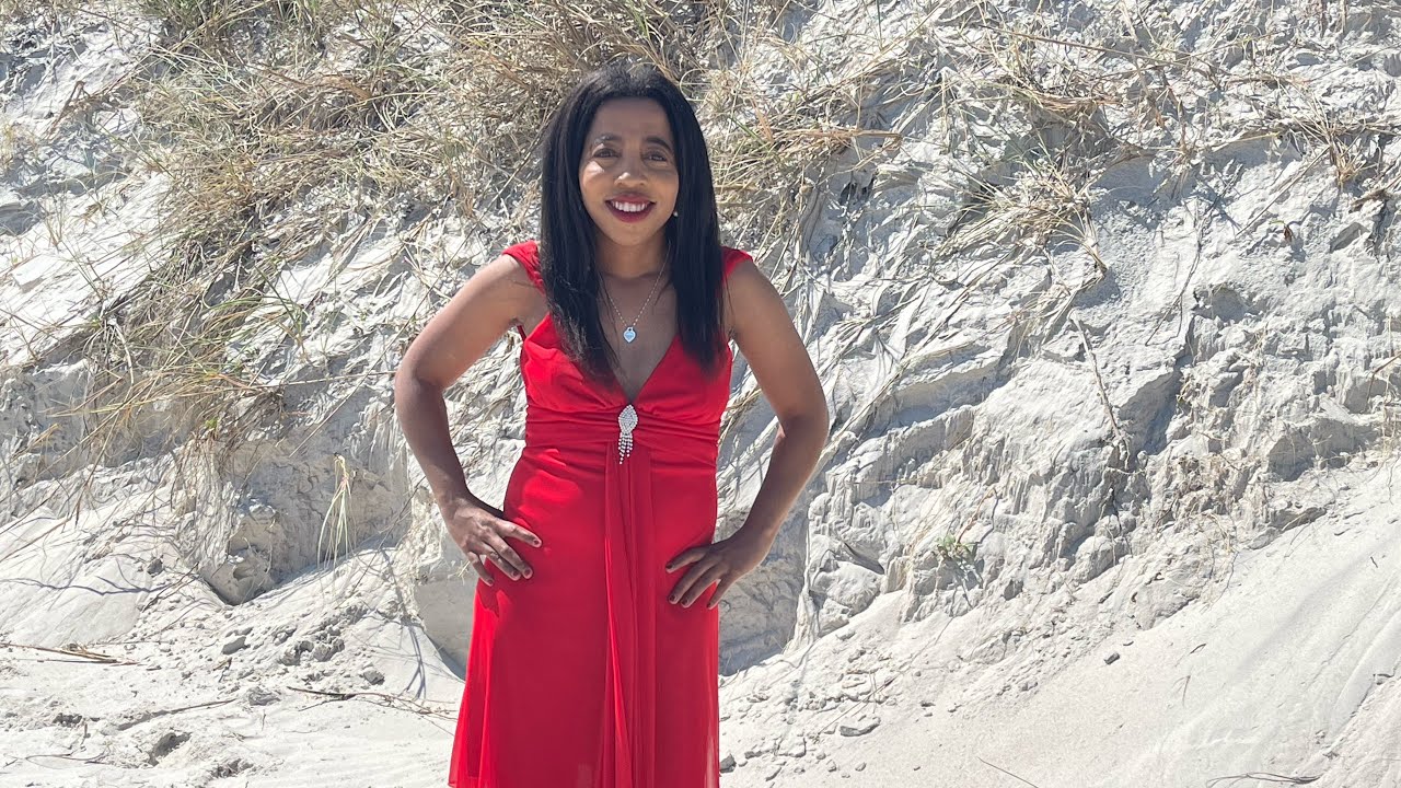 Priscilla Jones- Non posso Disperar - YouTube