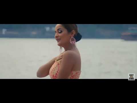 Kiran Rathod unseen lip kiss