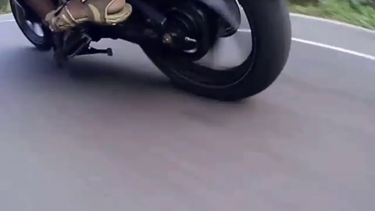 Honda CBR250R footpeg scraping - YouTube