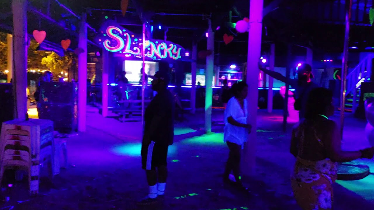Slinky Beach Bar on Phi Phi Island - YouTube