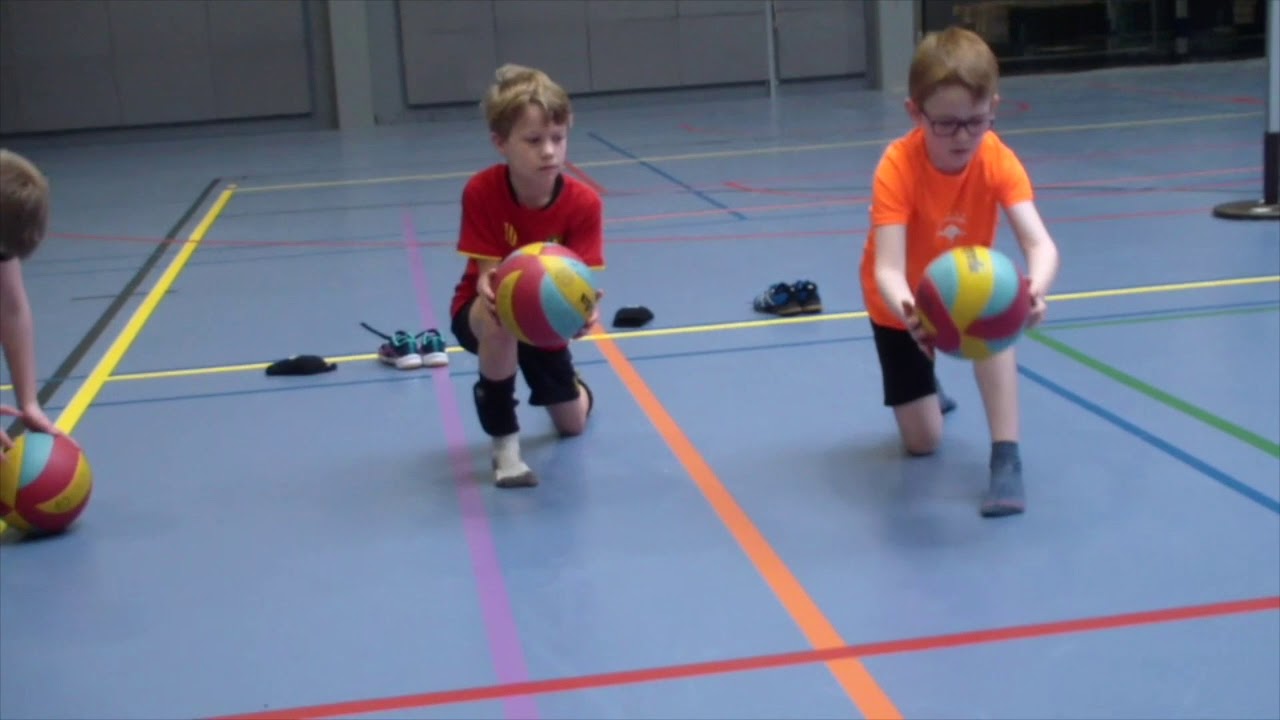 Movement and volleyball - YouTube