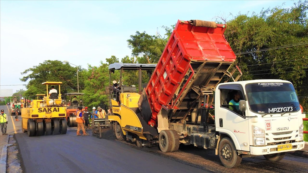 Asphalt Paving Road Construction With Paver Finisher Tandem Roller Self ...