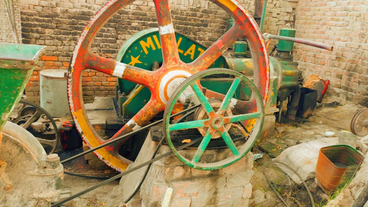 Millat company desi Kala oil engine HP35 RPM275 - YouTube