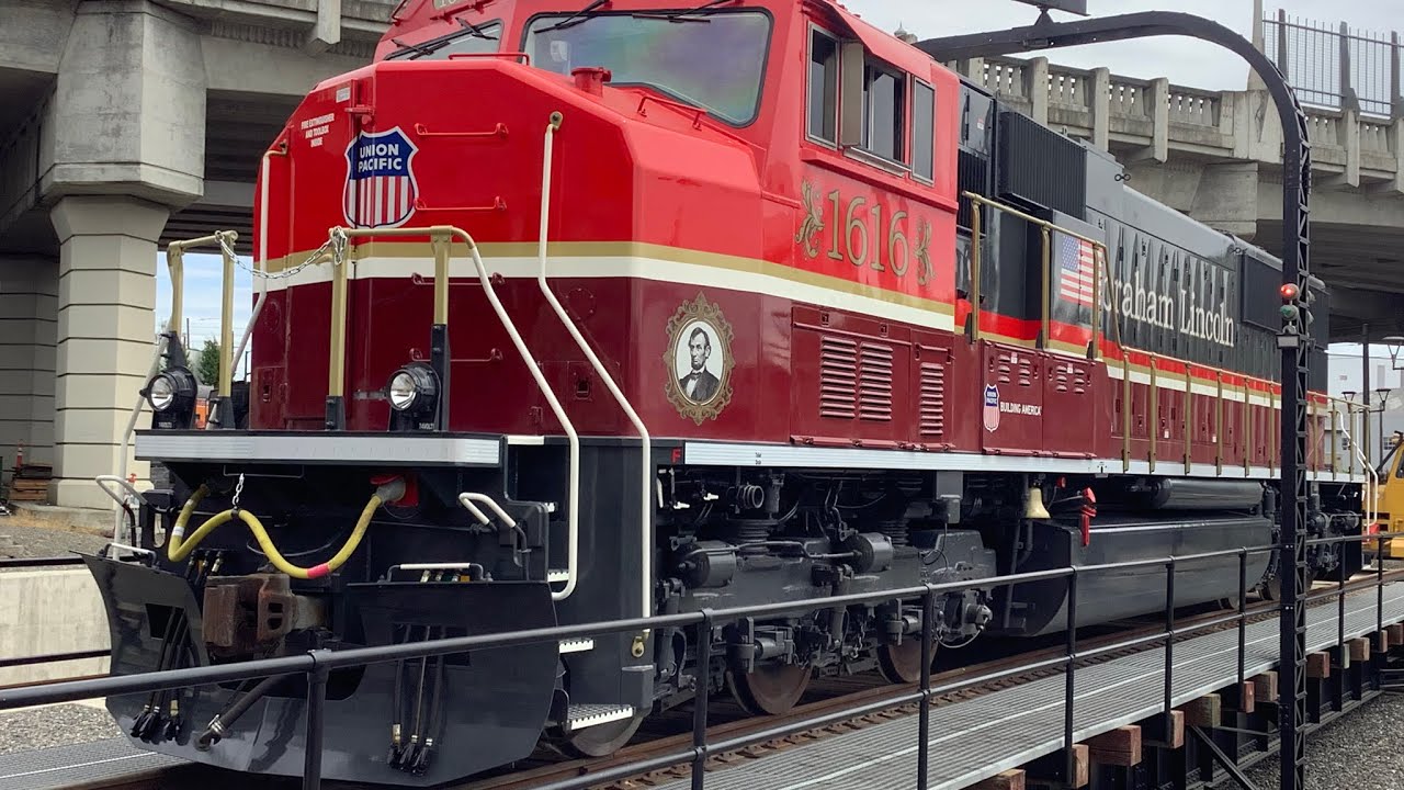 Union Pacific 1616, Abraham Lincoln heritage diesel locomotive on a ...