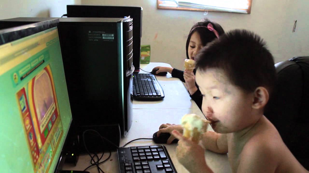 taz, ben and nancy thao computer room. - YouTube