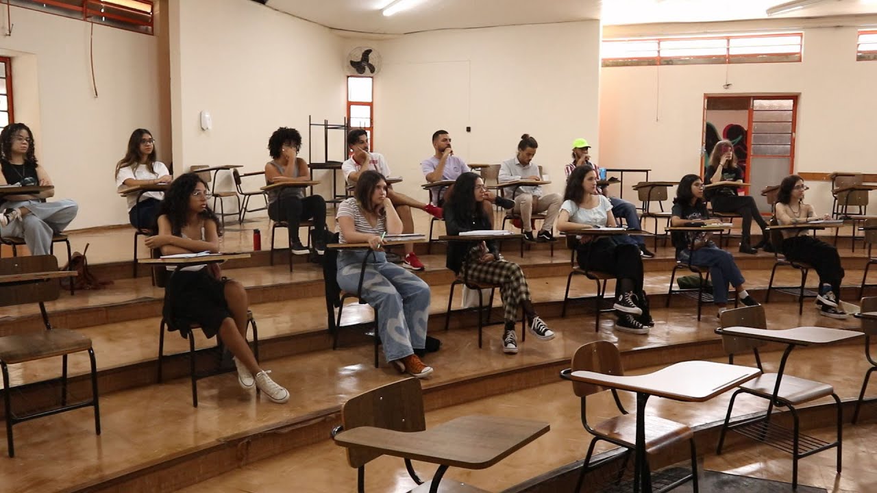 Volta às aulas na UEL: começa o segundo semestre referente ao ano de ...