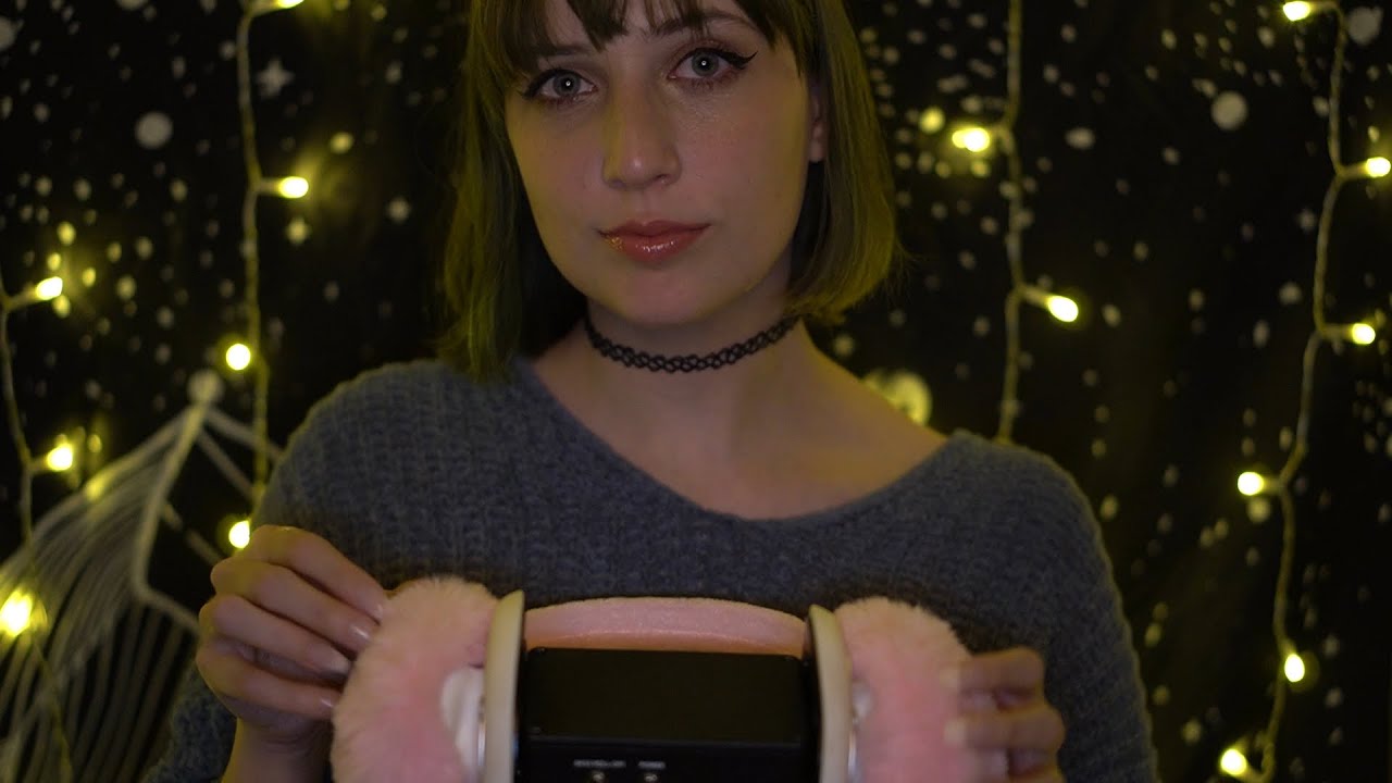 [ASMR] • Gentle Humming & Fluffy Earmuff Rubbing • Scratching ...