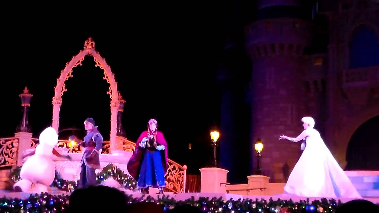 FROZEN HOLIDAY WISH- (Elsa's Show at the Castle) (Show de Elsa en el ...