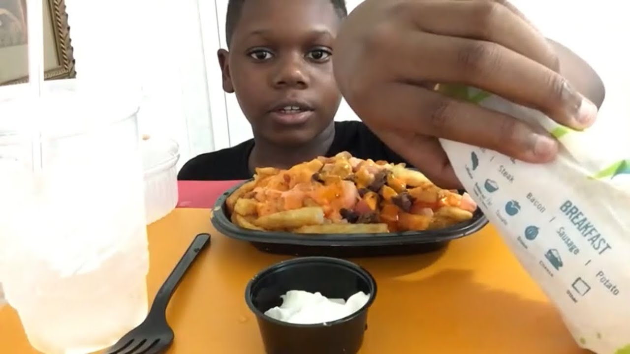 ASMR TACO BELL-FIRST TIME TRYING TACO BELL'S NEW STEAK REAPER RANCH ...