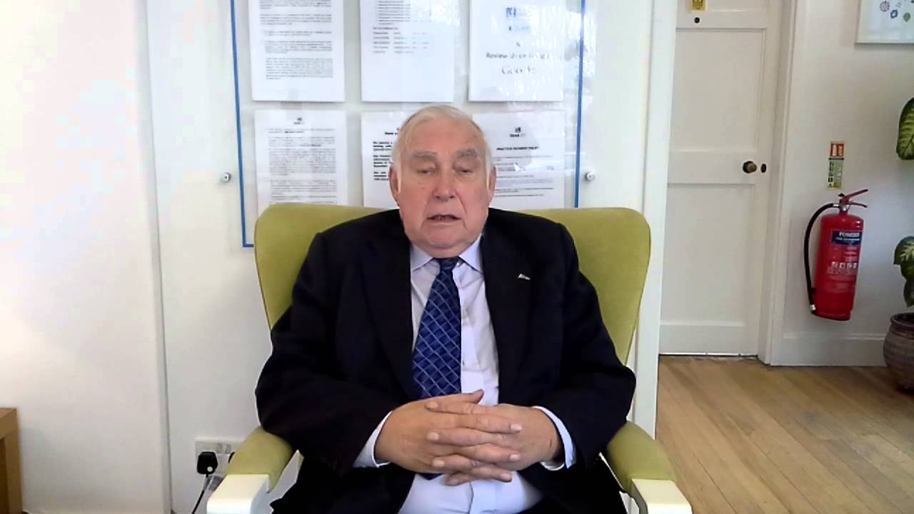 Dental397 Patient testimonial Mr John Jenner - YouTube