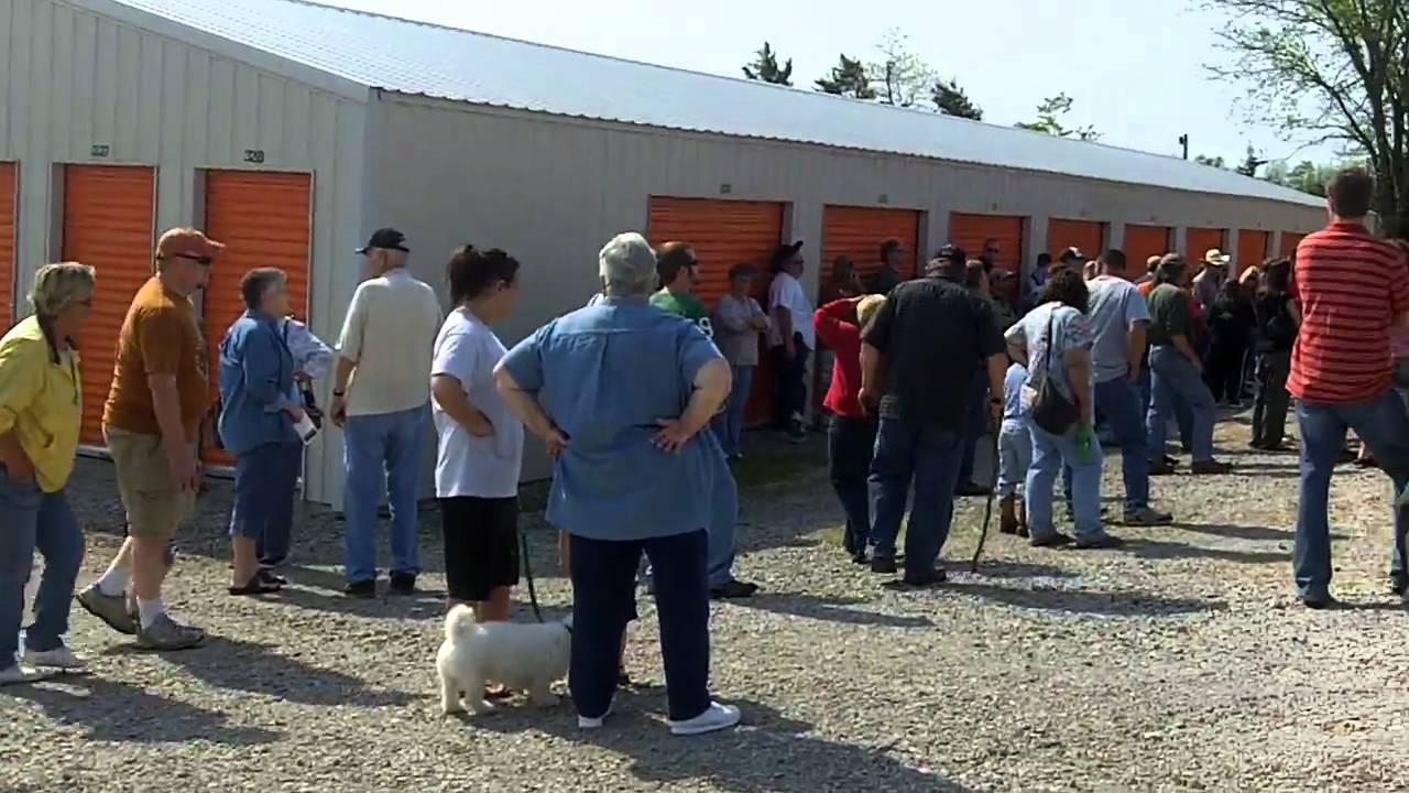 Storage Wars - Missouri Part 1 - YouTube