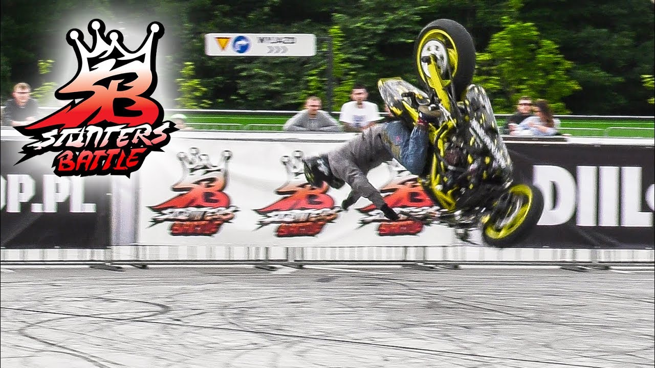 Stoppie Crash at Stunters Battle 2017 - YouTube