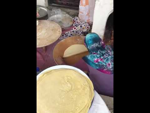 Odun ateşinde erişte yapımı