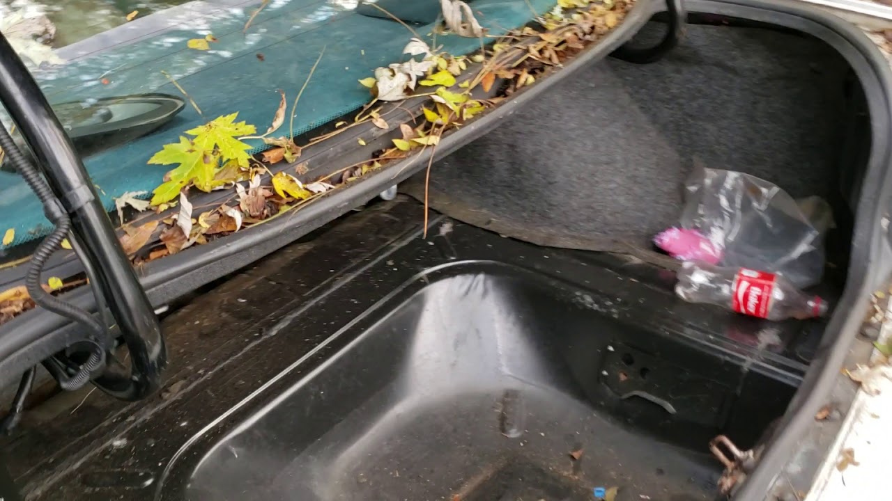92 Saturn sl2 stalls when braking fix - YouTube