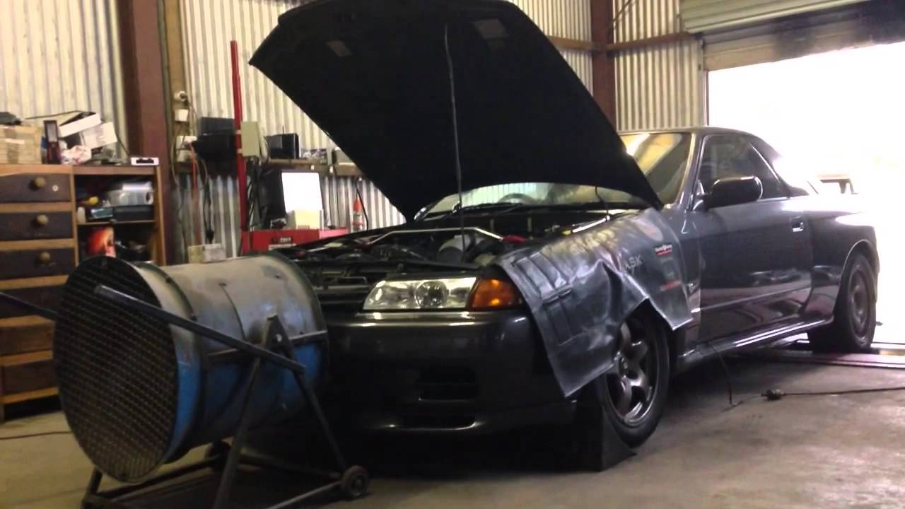 R32 Nissan skyline GTR custom tuned at DMD Tuning - YouTube