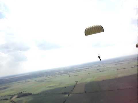 parachute regiment jump into germany - YouTube
