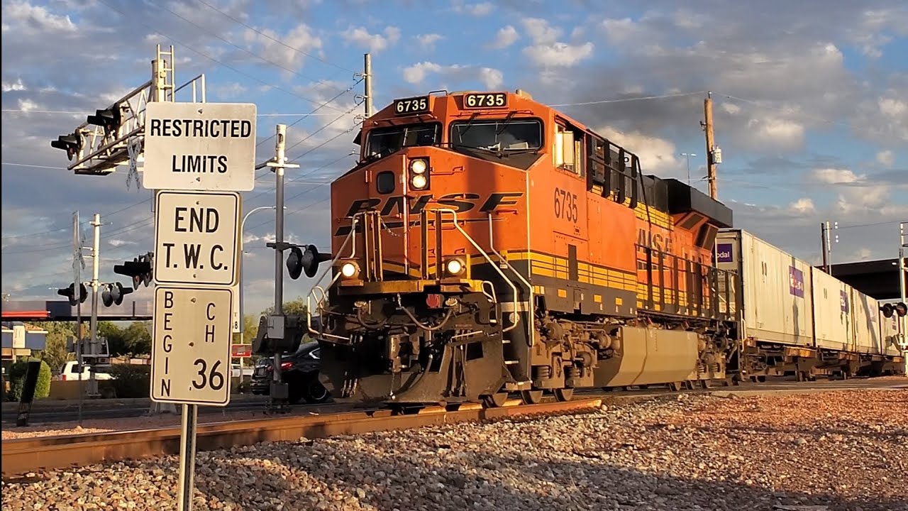 BNSF Trains Across Phoenix and Peoria, Arizona - YouTube