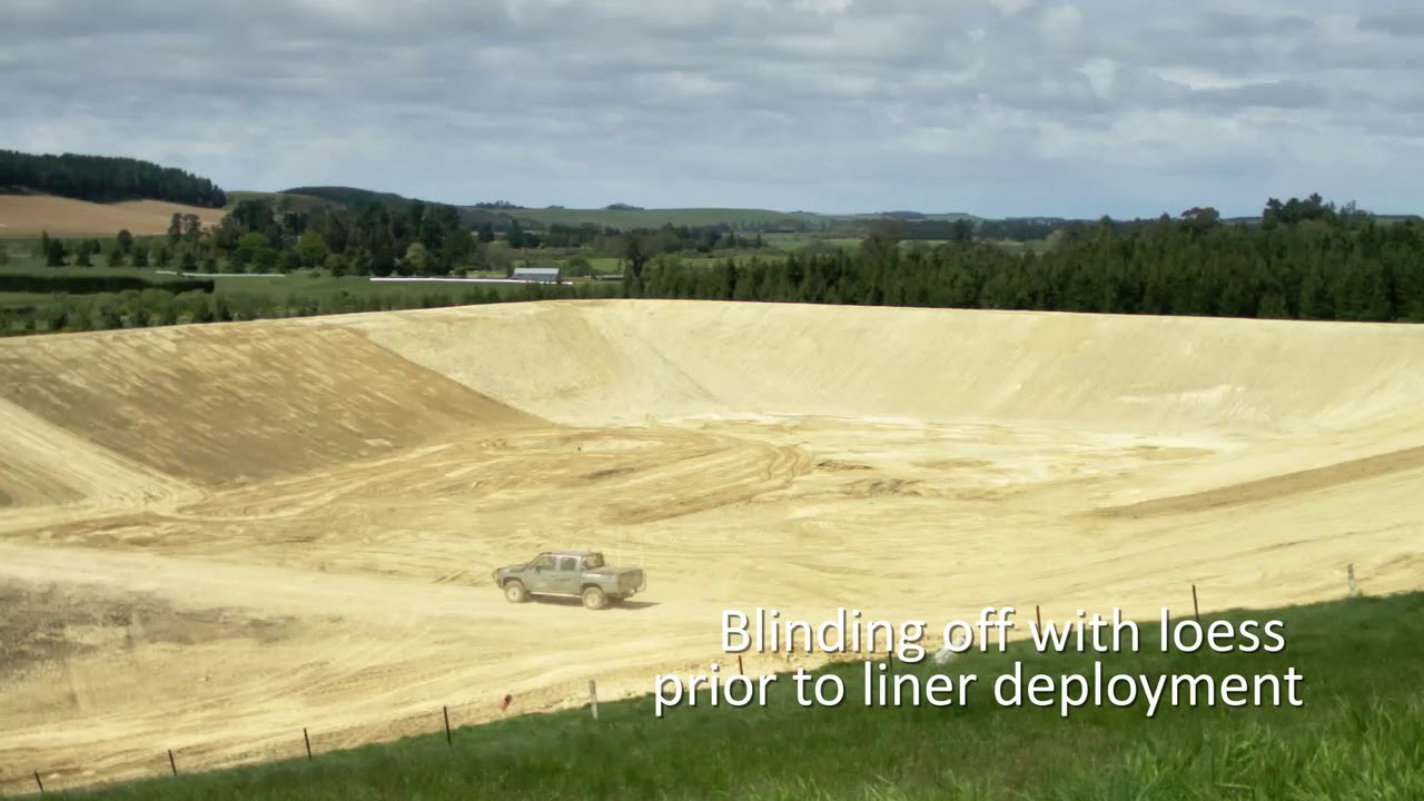 175000m³, 10m deep water storage reservoir - YouTube