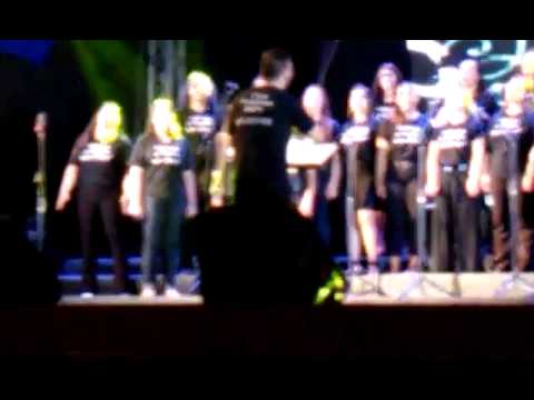 O Amor Nasceu ( Carol Volpi e Coral Feminino da Igreja Batista Palavra ...