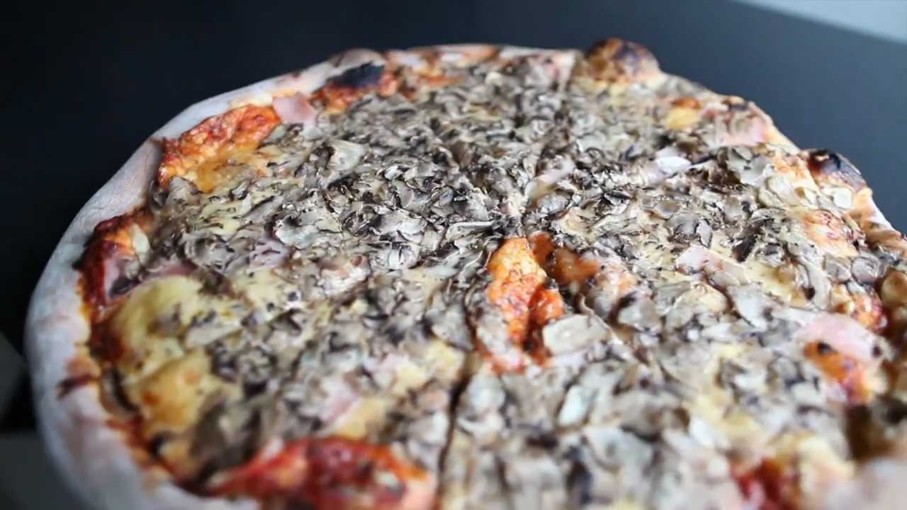 Pizzeria Da Grasso - Capriciosa 42cm - YouTube
