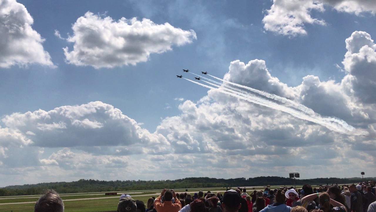USAF Thunderbirds Part 14 Wings Over Pittsburgh 2017 - Bon Ton Roulle ...