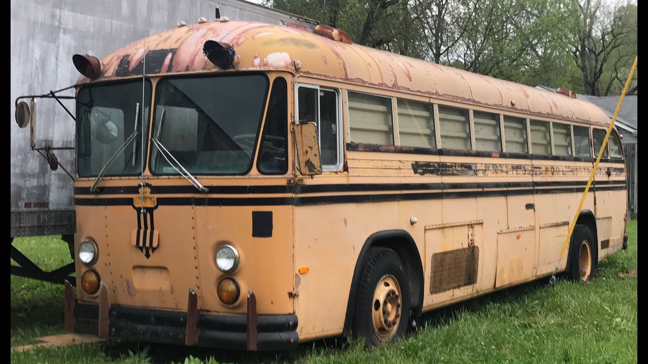 Crown Supercoach: New Bus Introduction - YouTube