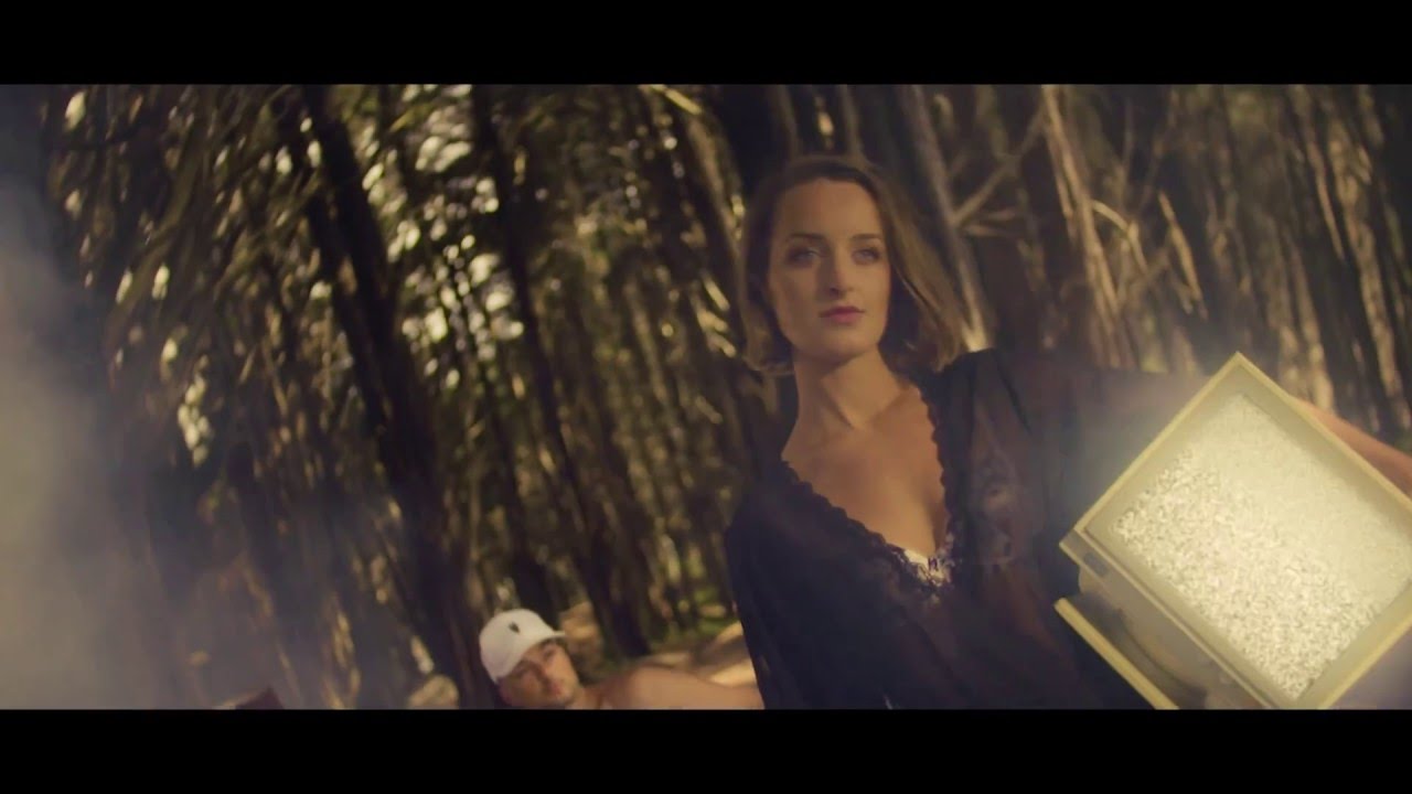 Rei - Hundy Club (Official Video) - YouTube