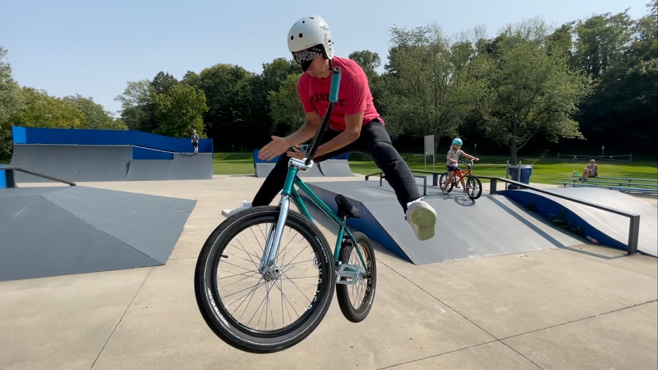 Blind man rides BMX ! - YouTube