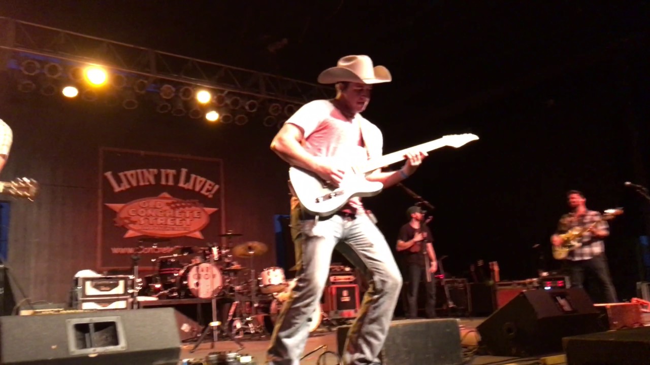 Zane Williams – bringing country back - YouTube