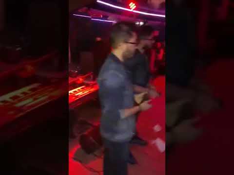 Yudum Restaurant popstar ikizler.