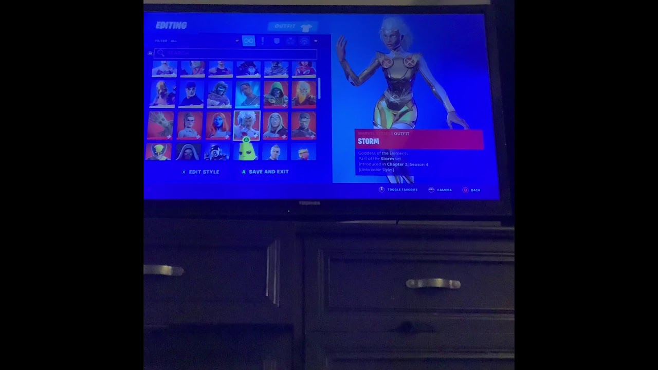 Locker toor - YouTube